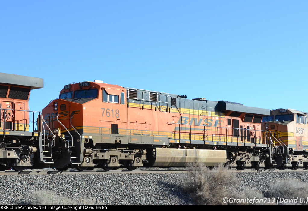 BNSF 7618